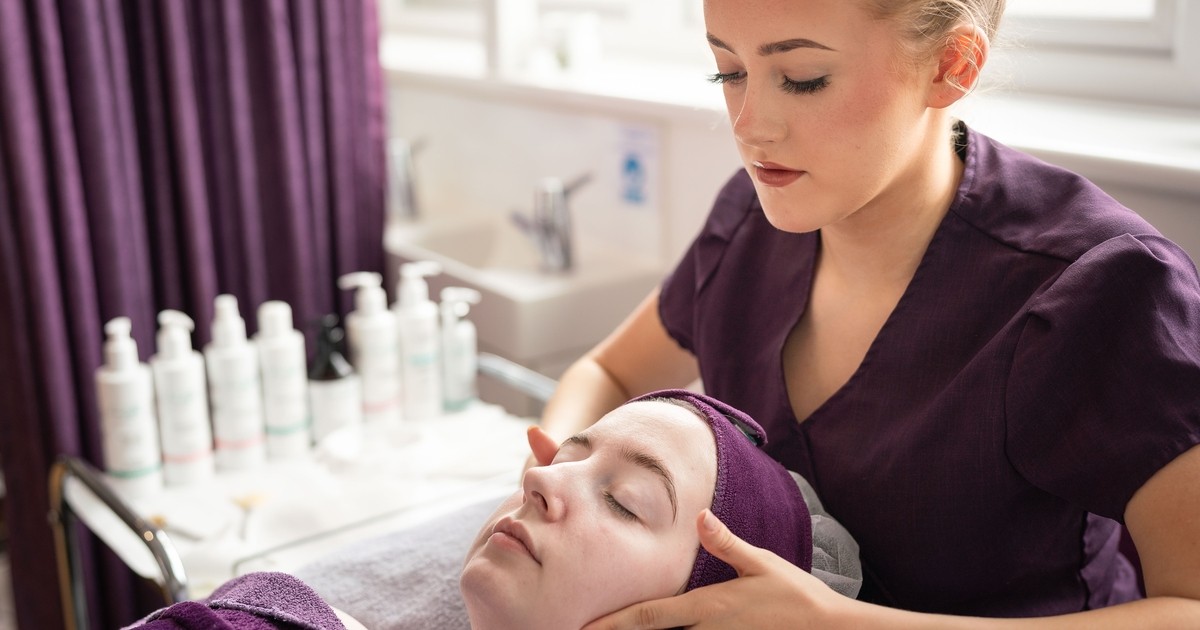 Our Salons | Coleg Sir Gâr