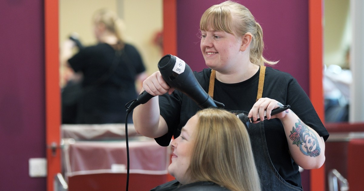 Hairdressing Level 1 | Coleg Sir Gâr